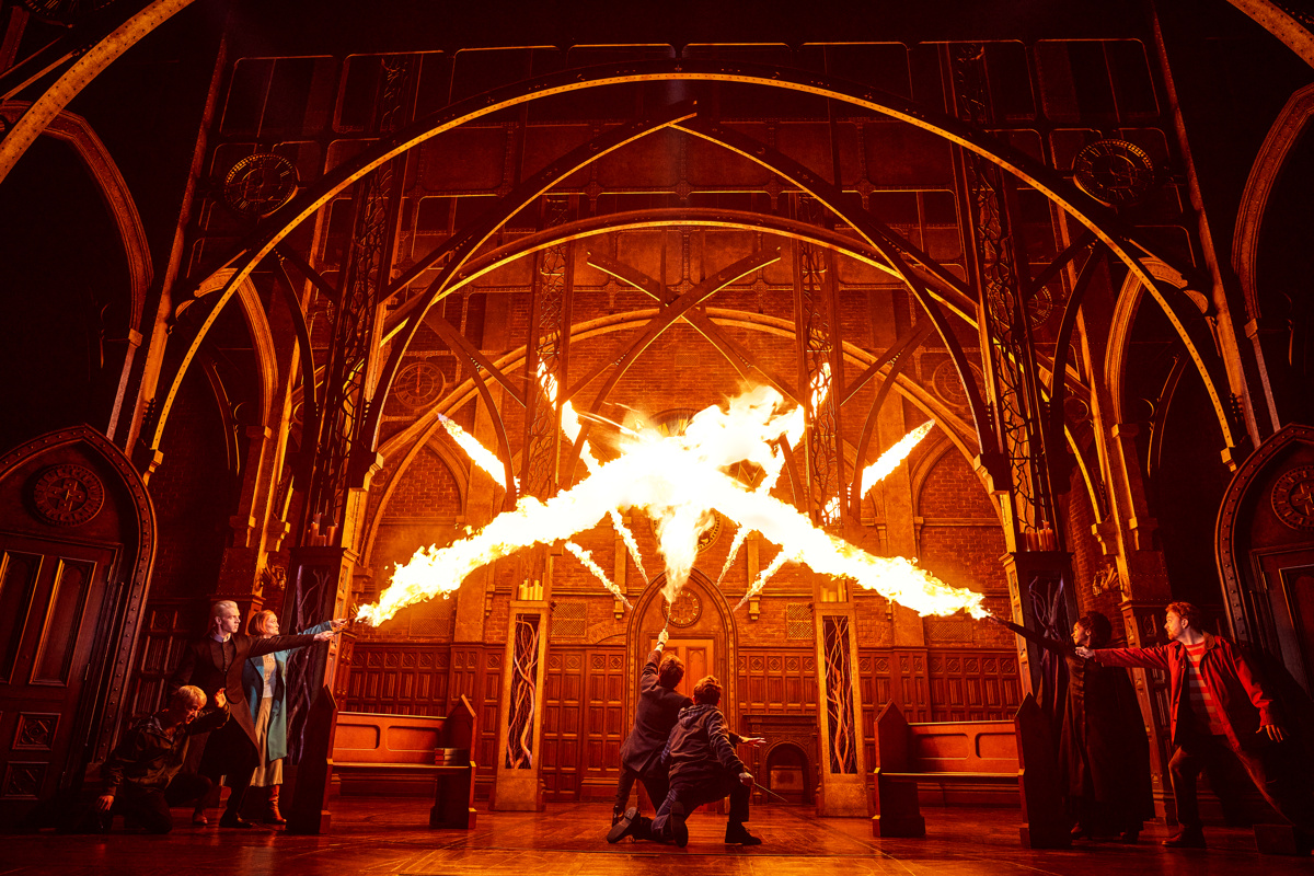 JUST RELEASED: A New Trailer Celebrating 5 Years of HARRY POTTER AND THE CURSED CHILD on ...